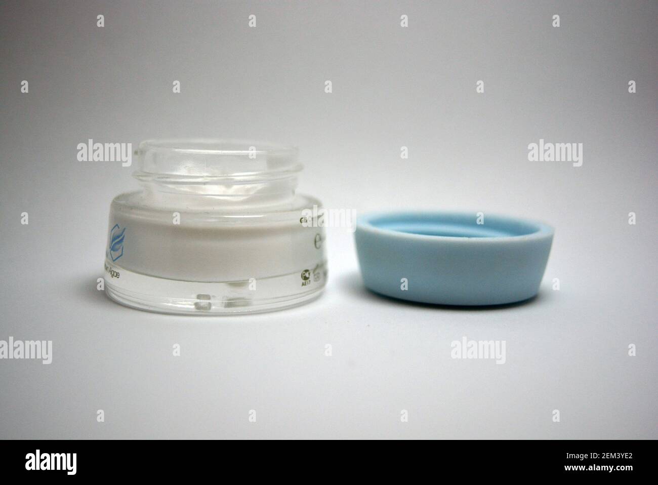 Skin rashes cream hi-res stock photography and images - Alamy