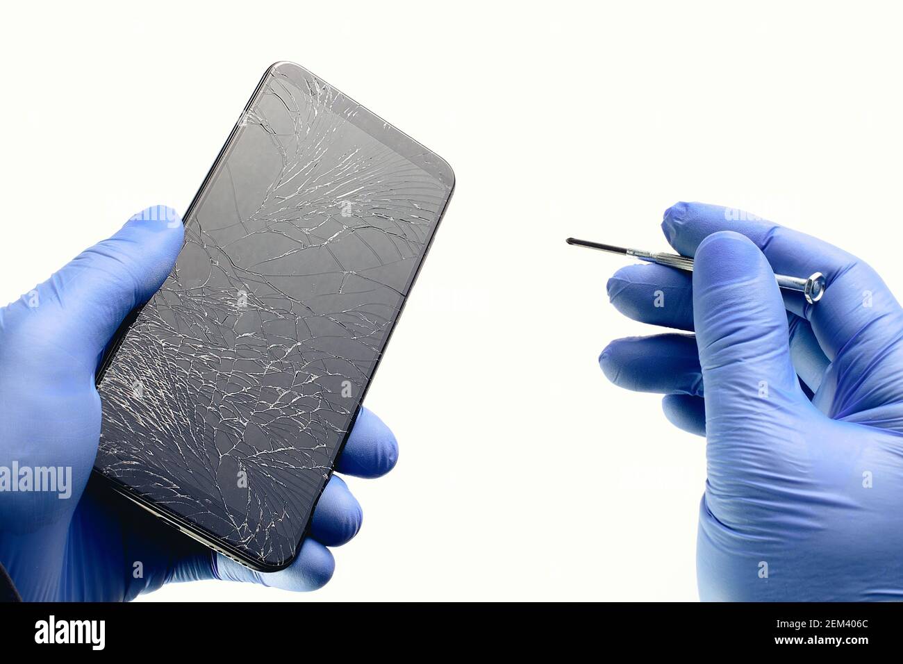Master repairs smartphone in hi-res stock photography and images - Alamy