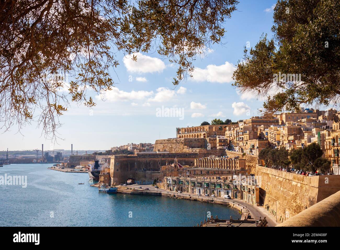 Place under the sun hi-res stock photography and images - Alamy