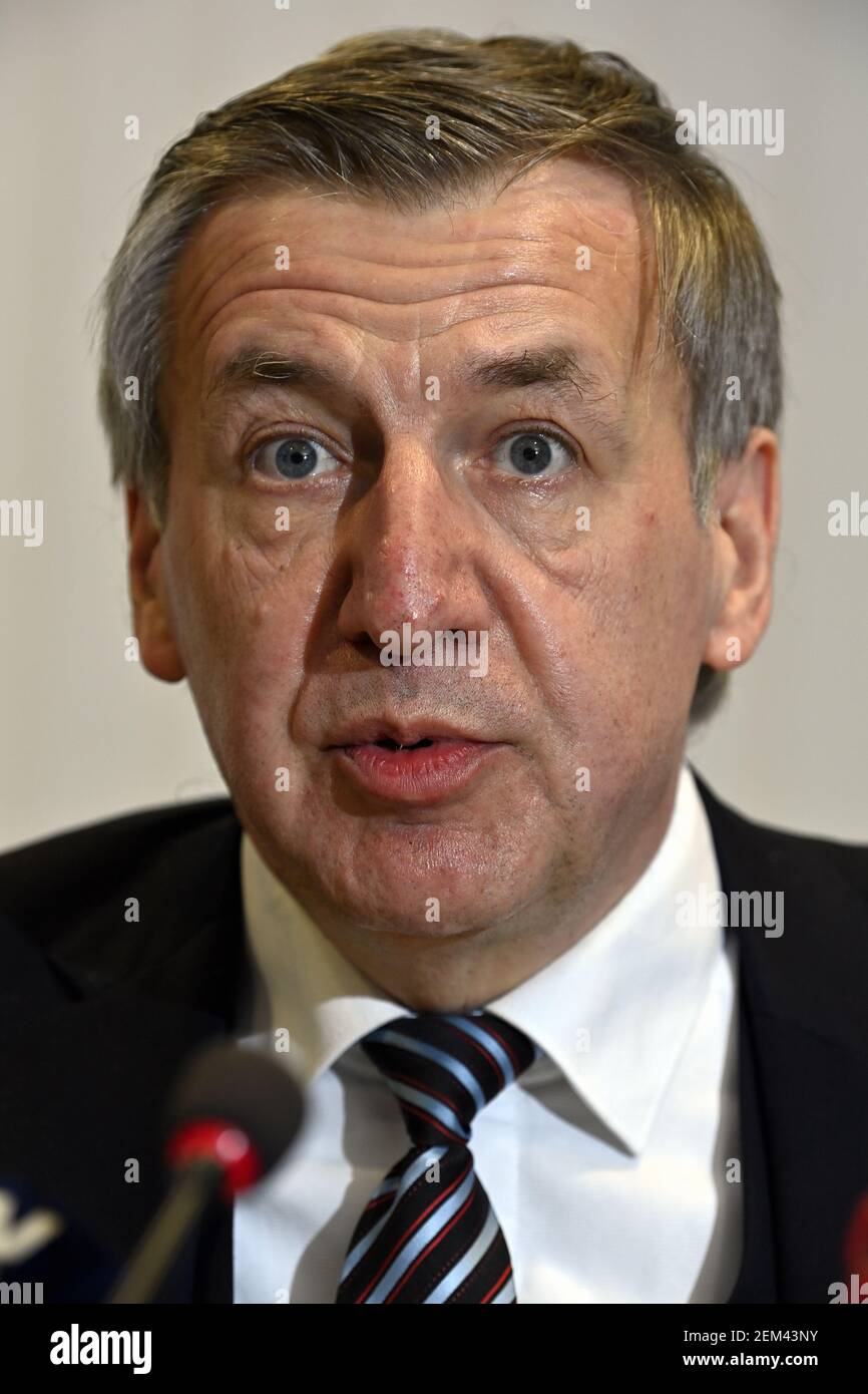 Nbb bnb hi-res stock photography and images - Alamy