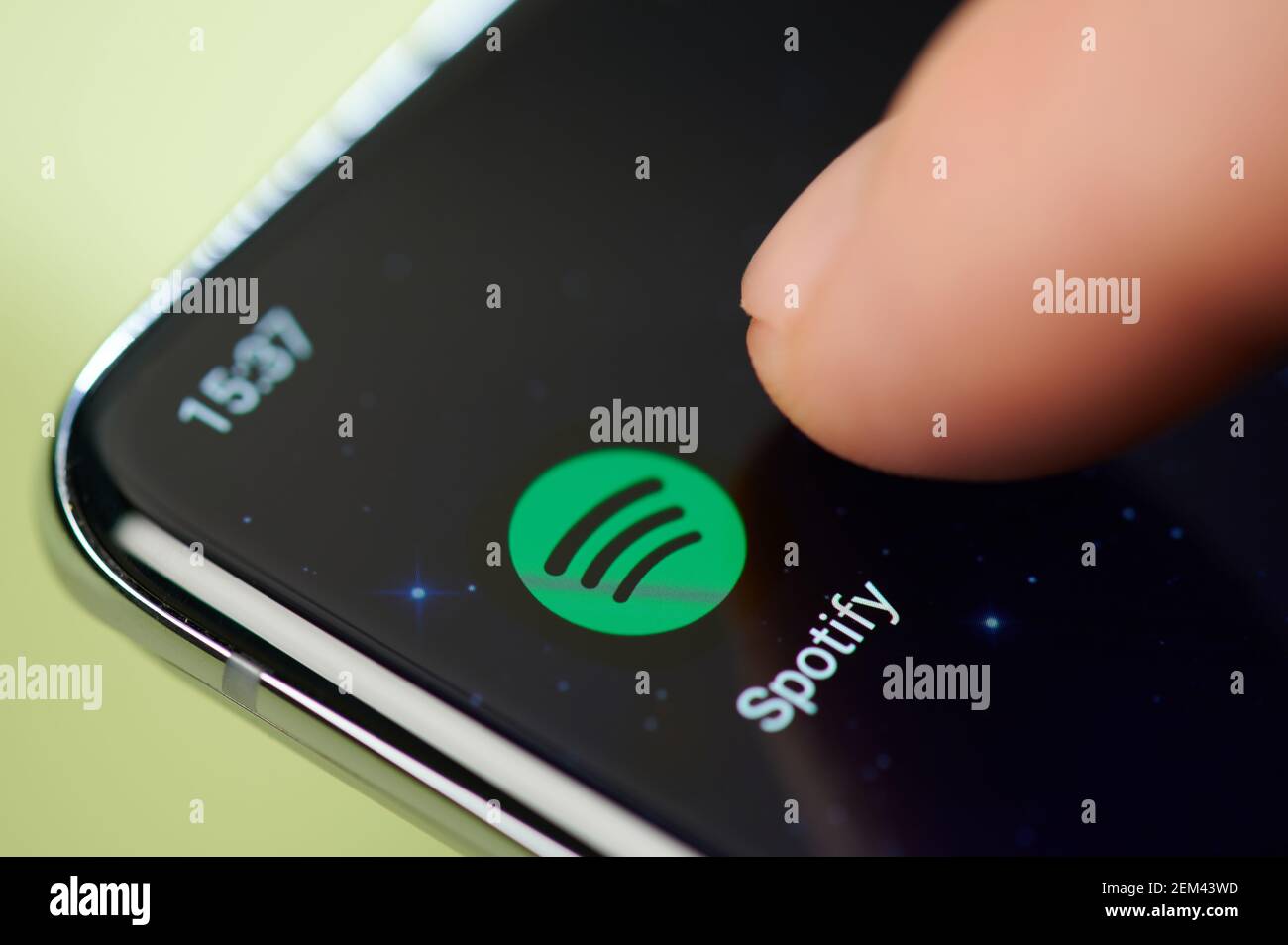 Spotify app finger hi-res stock photography and images - Alamy