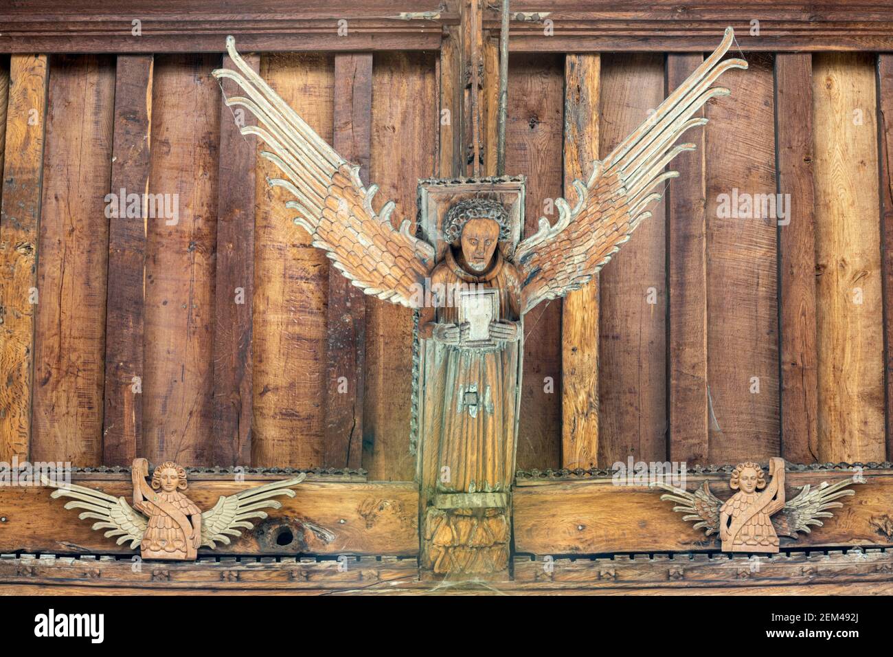 Medieval carved angels hi-res stock photography and images - Alamy