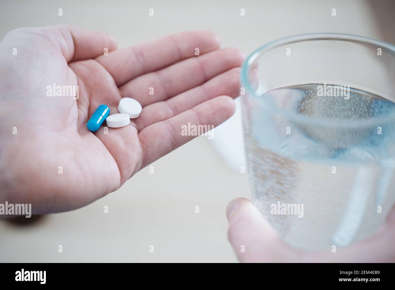 Prescription drugs in hand hi-res stock photography and images - Alamy