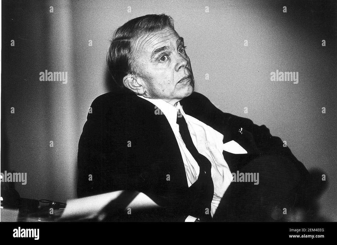 Sir Bryan Carsberg Director of OFTEL listening to Sir Bill Cockburn ...