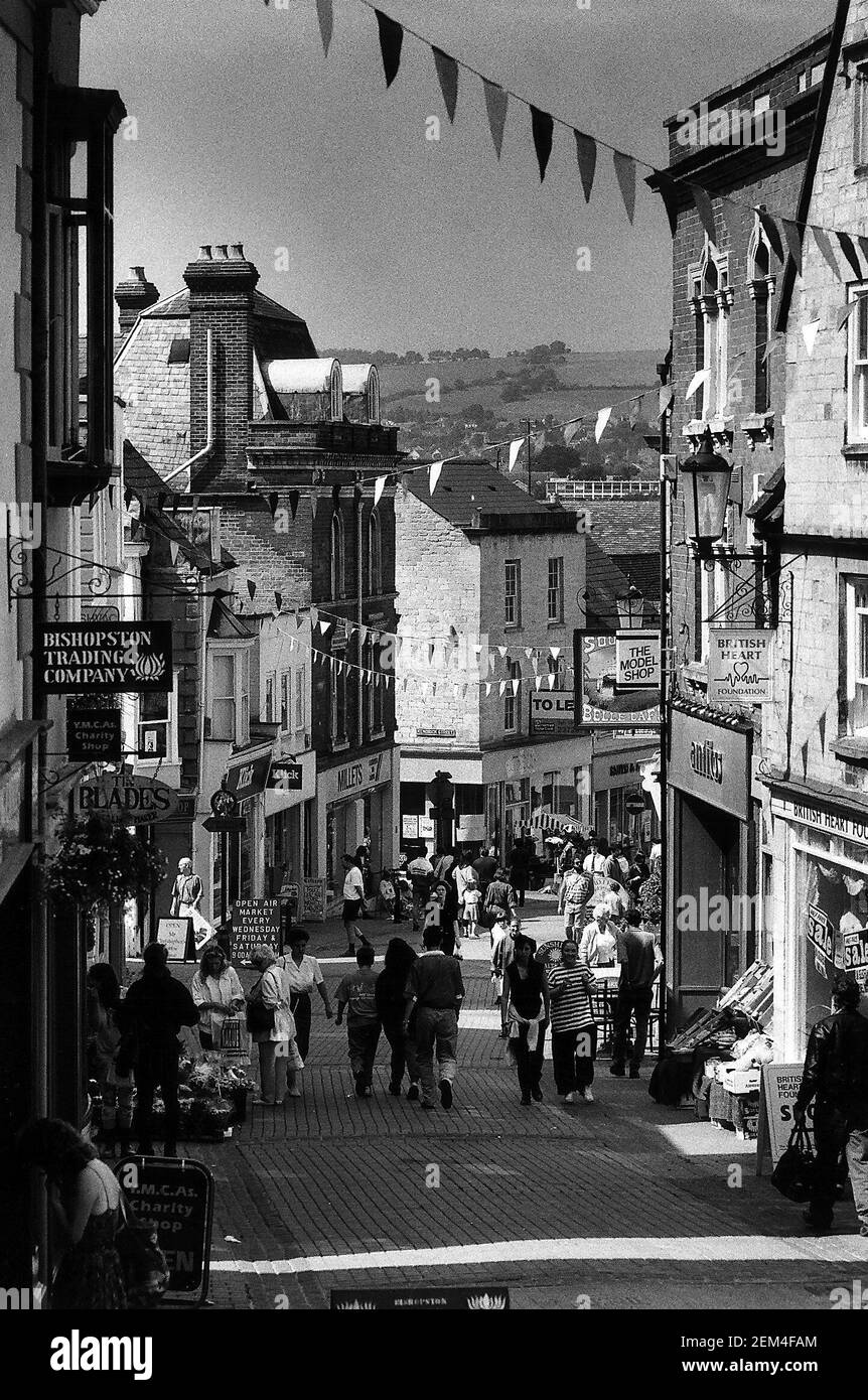Stroud high street hi-res stock photography and images - Alamy