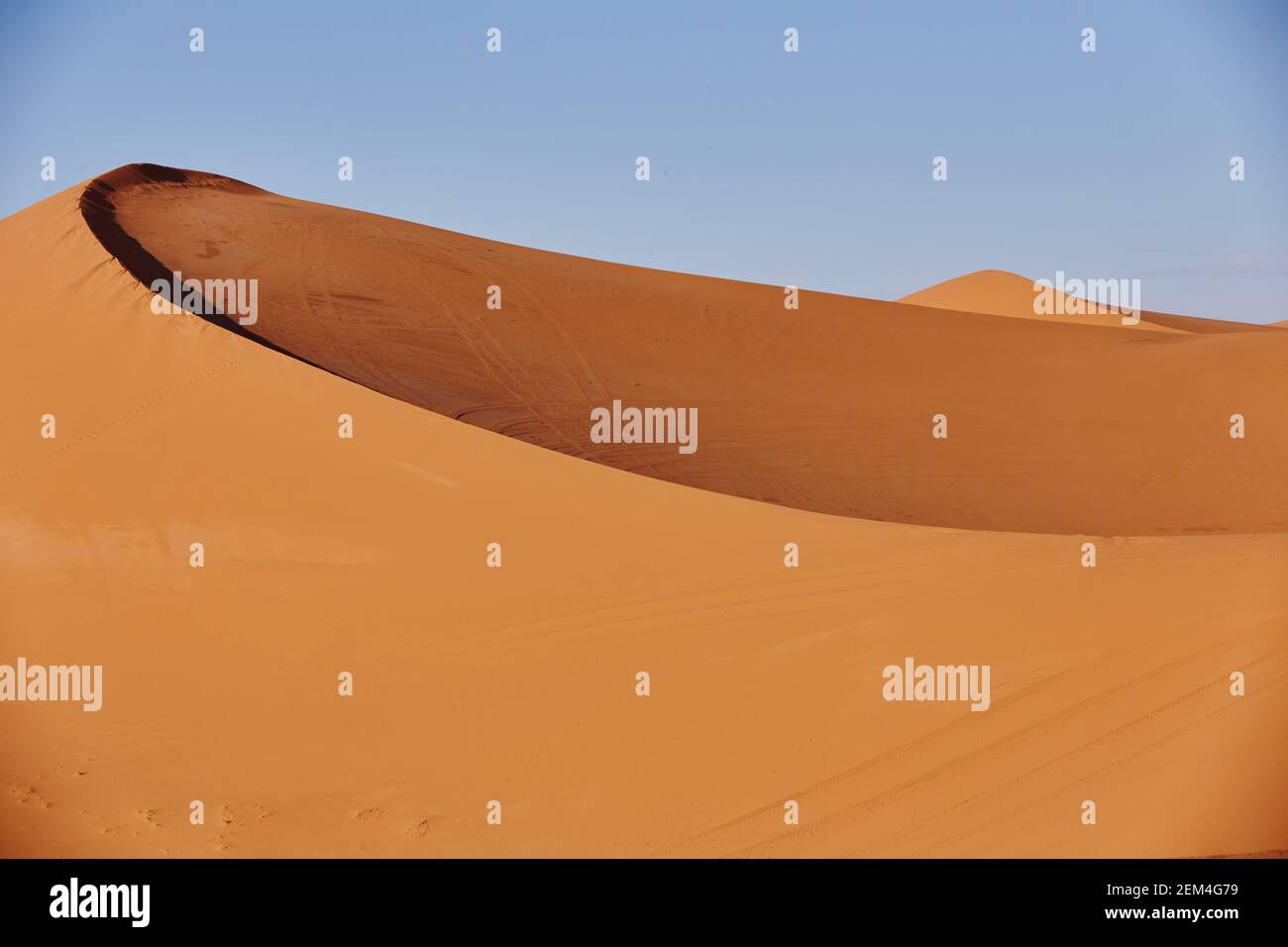 Endless Sands of the Sahara desert. Beautiful sunset over sand dunes of ...