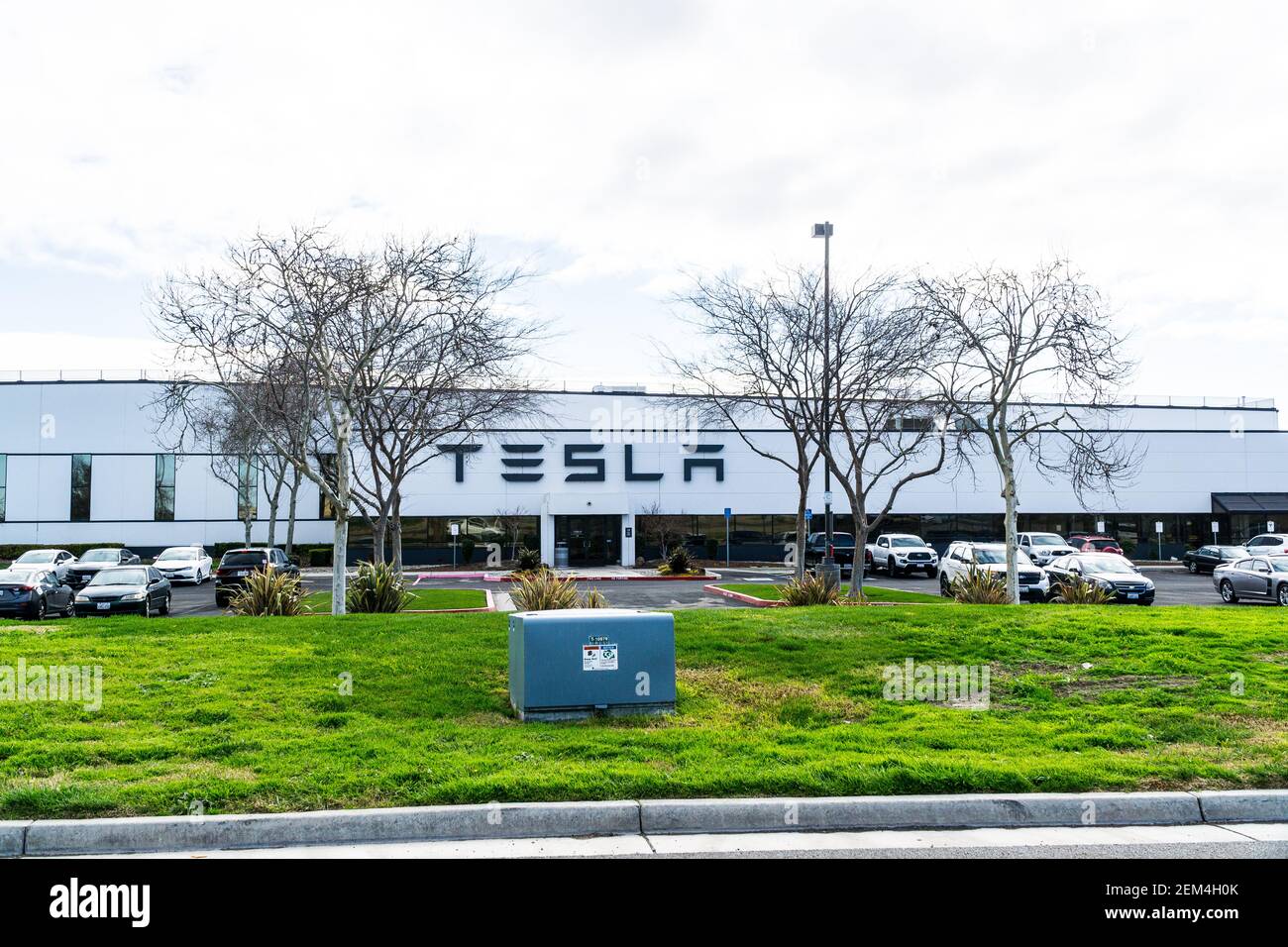 The Tesla facility in Lathrop California on Harlan road Stock Photo - Alamy
