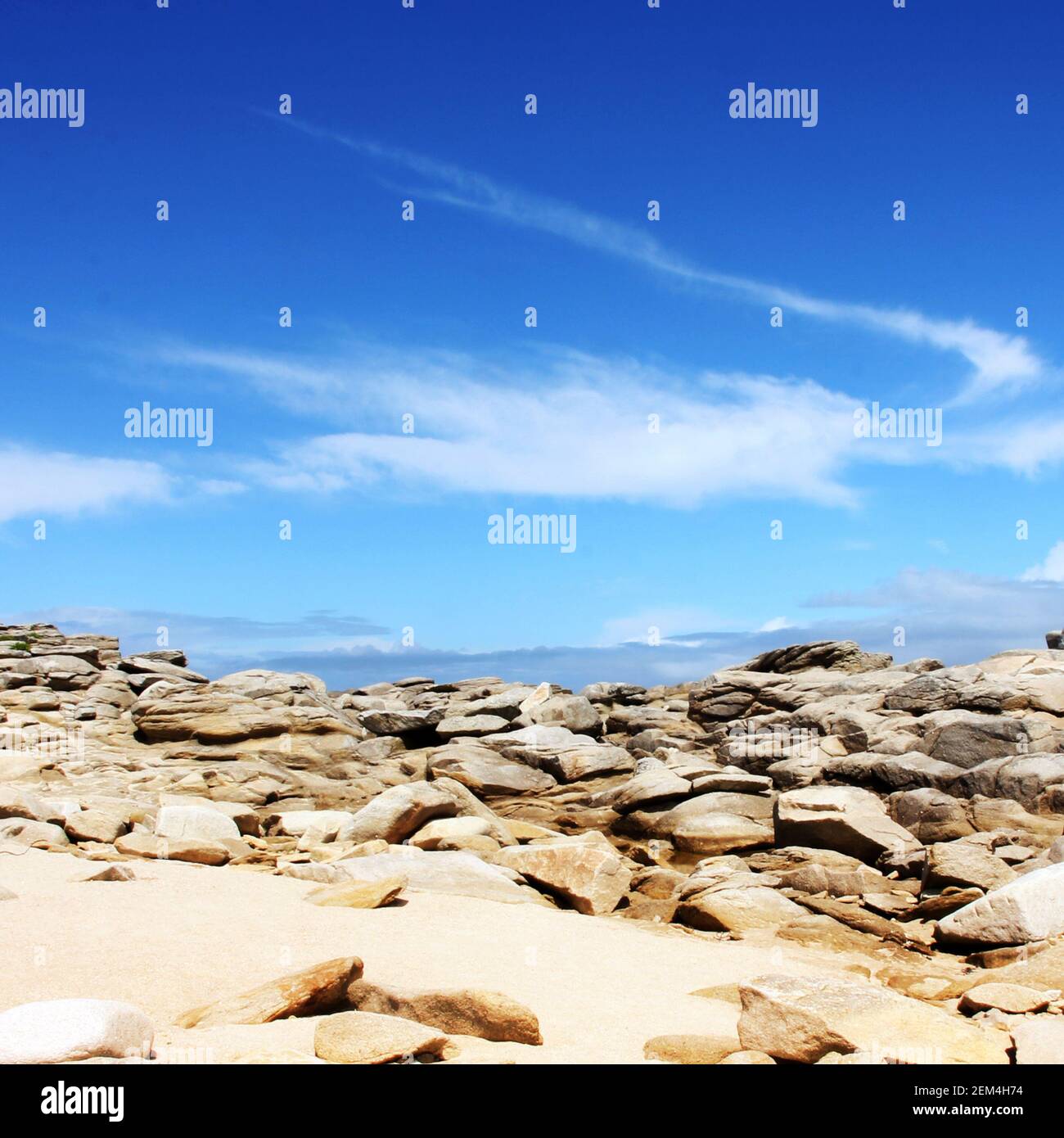 Beige rocks hi-res stock photography and images - Alamy