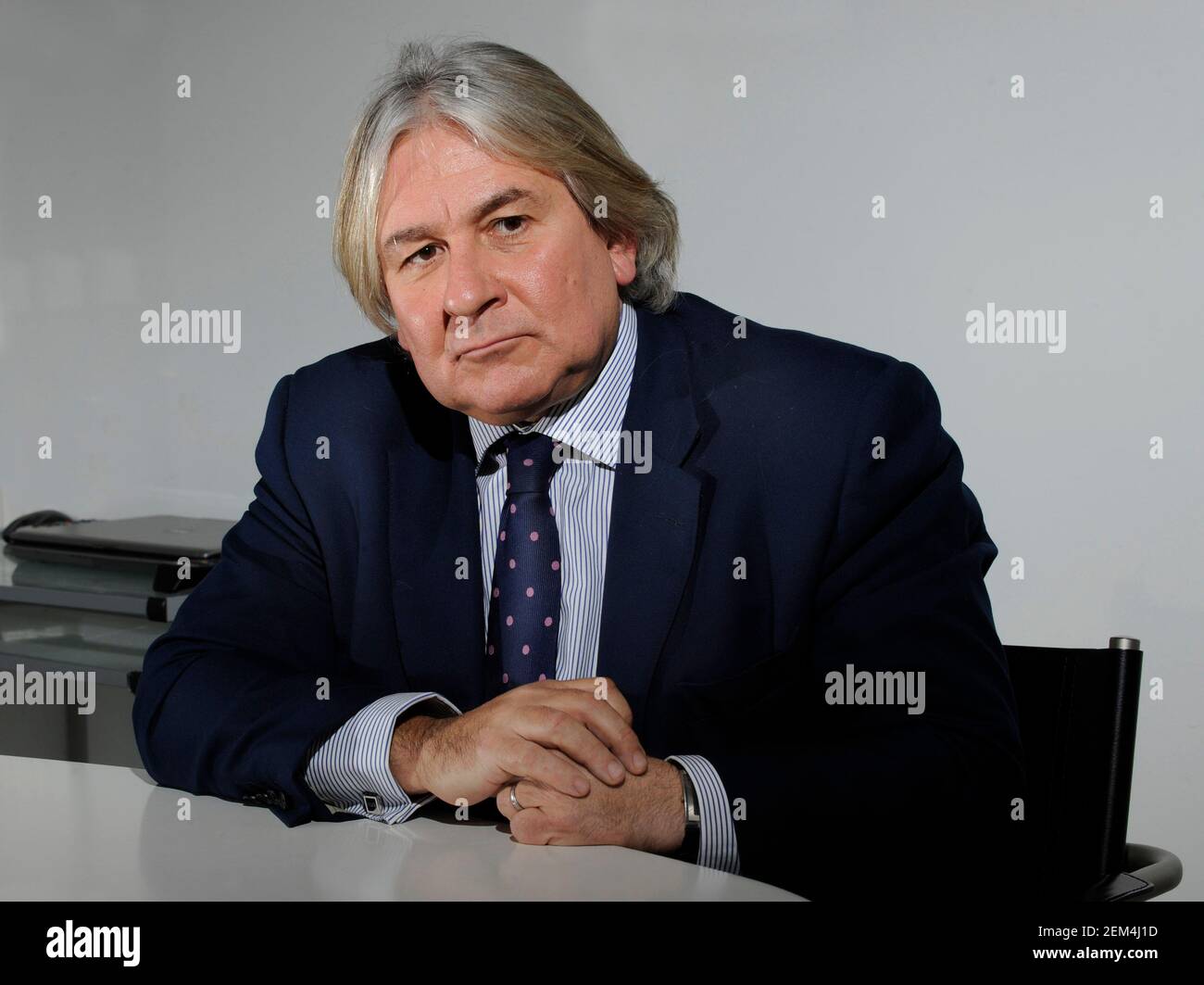 Mike lee hi-res stock photography and images - Alamy