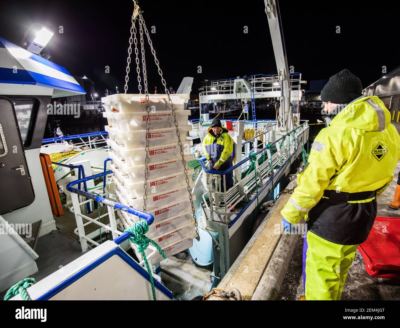 Fishermen landing their catch hi-res stock photography and images - Alamy