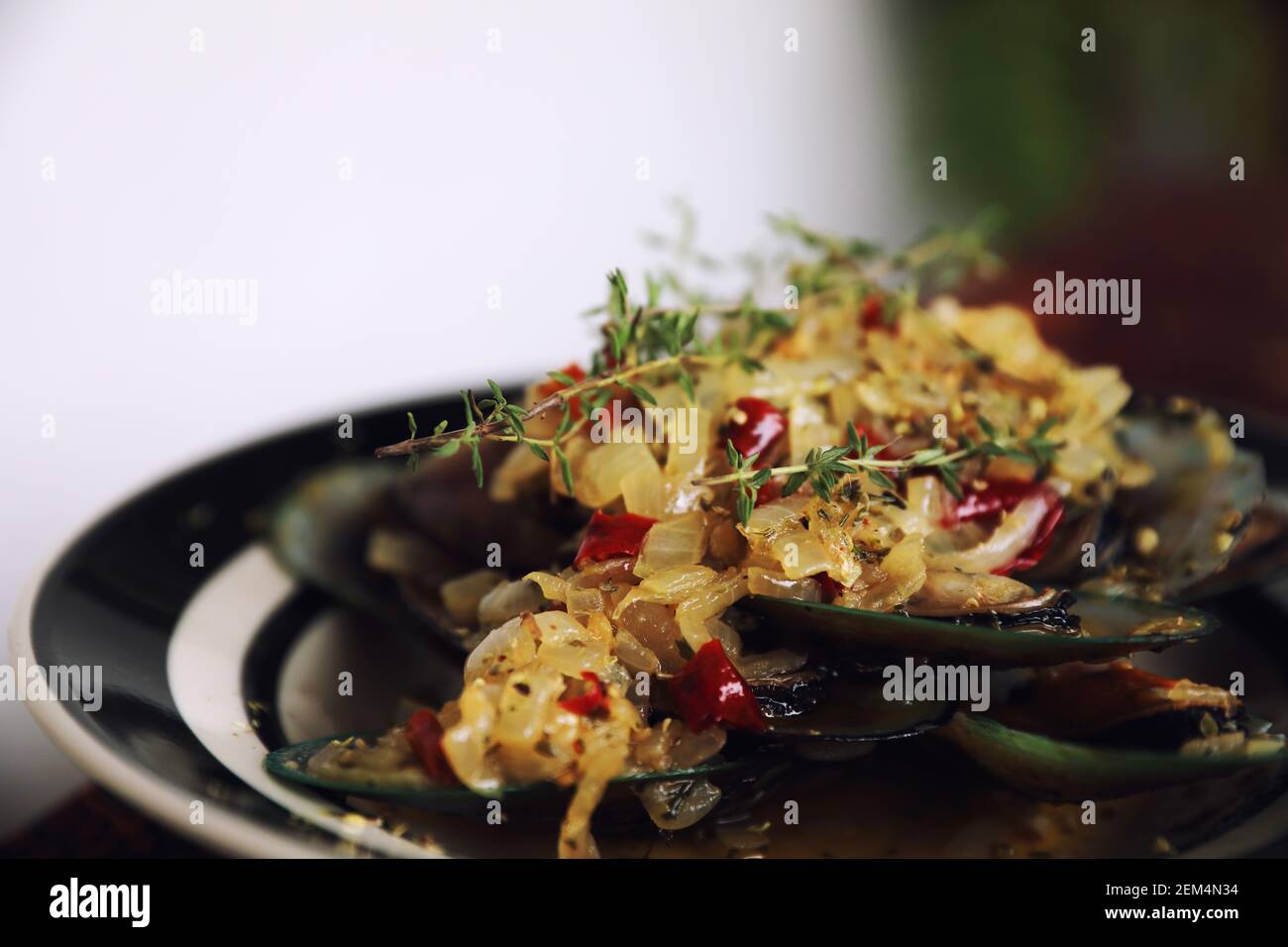 Mussels In White Wine appetizer , Italian food Stock Photo - Alamy