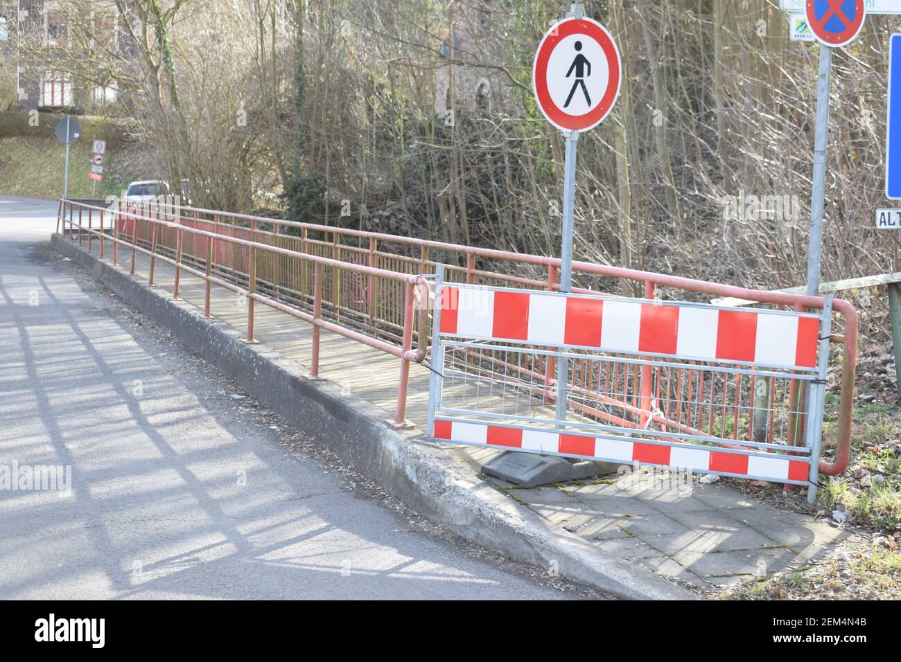 wooden floor bridge Stock Photo - Alamy