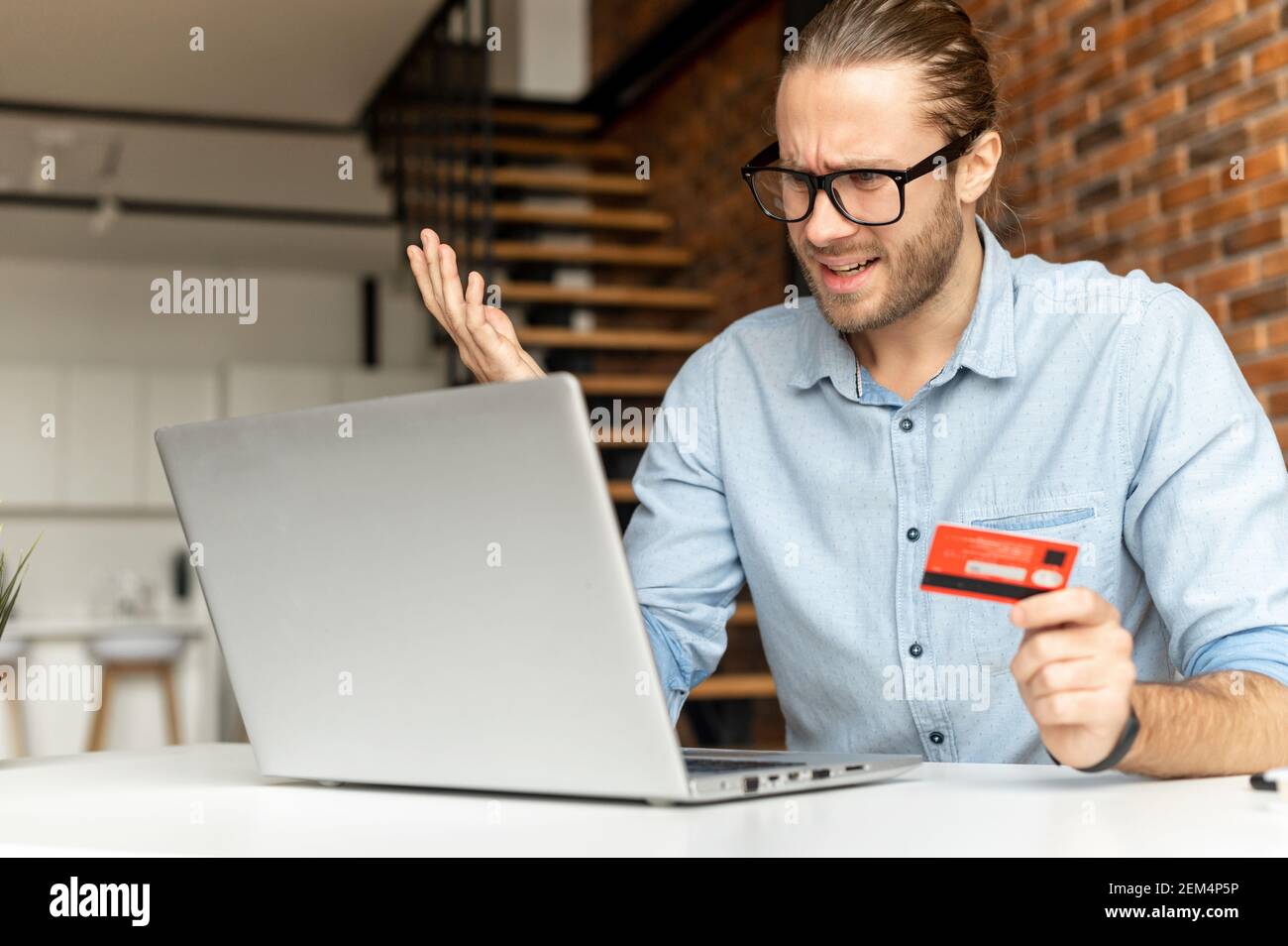 Account blocked hi-res stock photography and images - Alamy