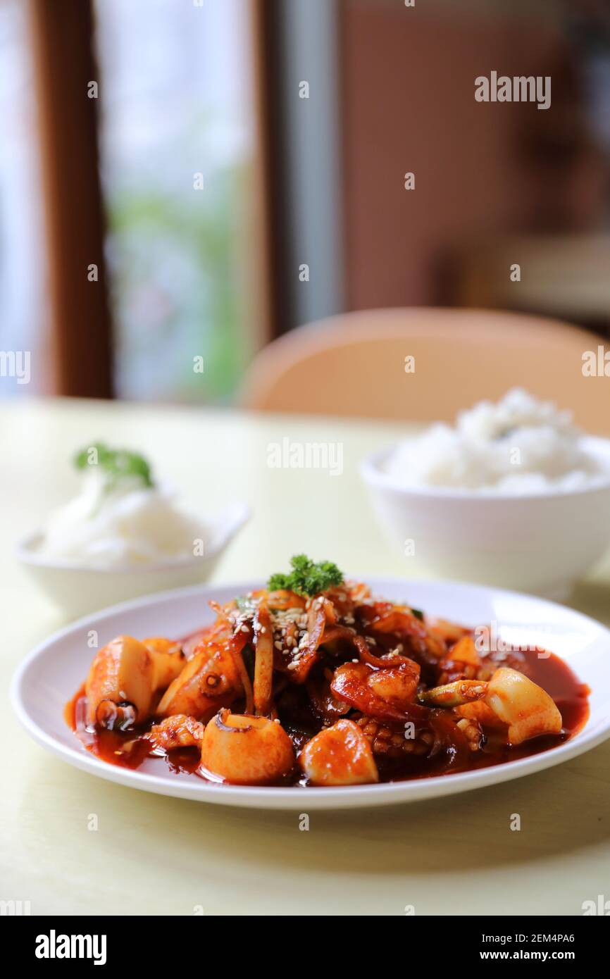 Korean seafood culture hi-res stock photography and images - Alamy