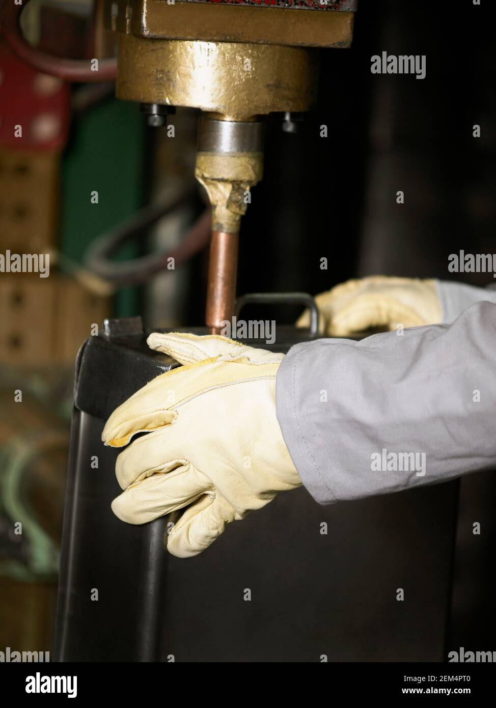 Spot welding machine hi-res stock photography and images - Alamy