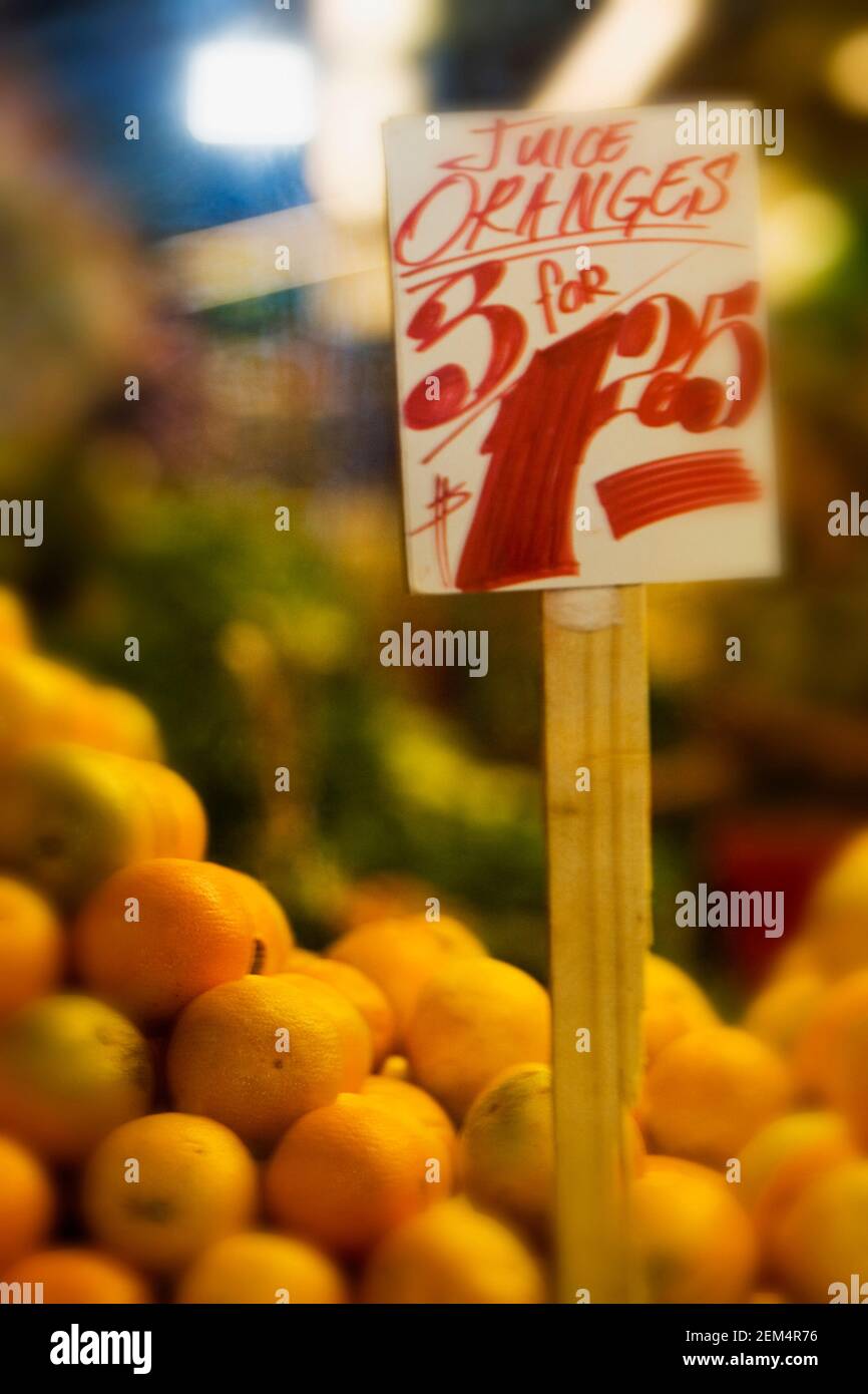 A stack of oranges hi-res stock photography and images - Alamy