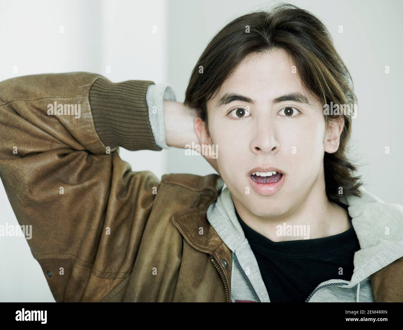 Man looking surprised hi-res stock photography and images - Alamy