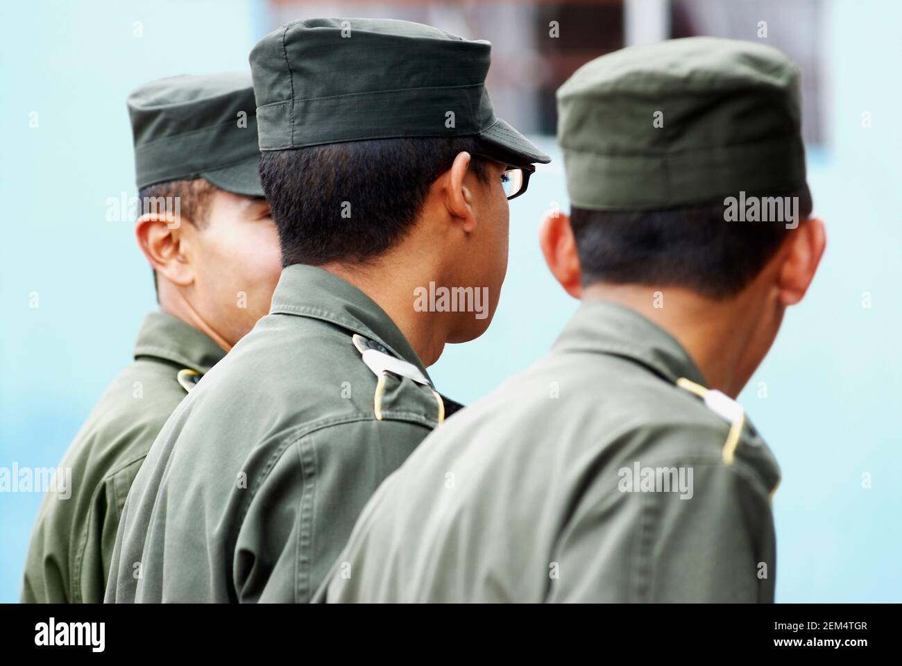 Security shoulders up hi-res stock photography and images - Alamy