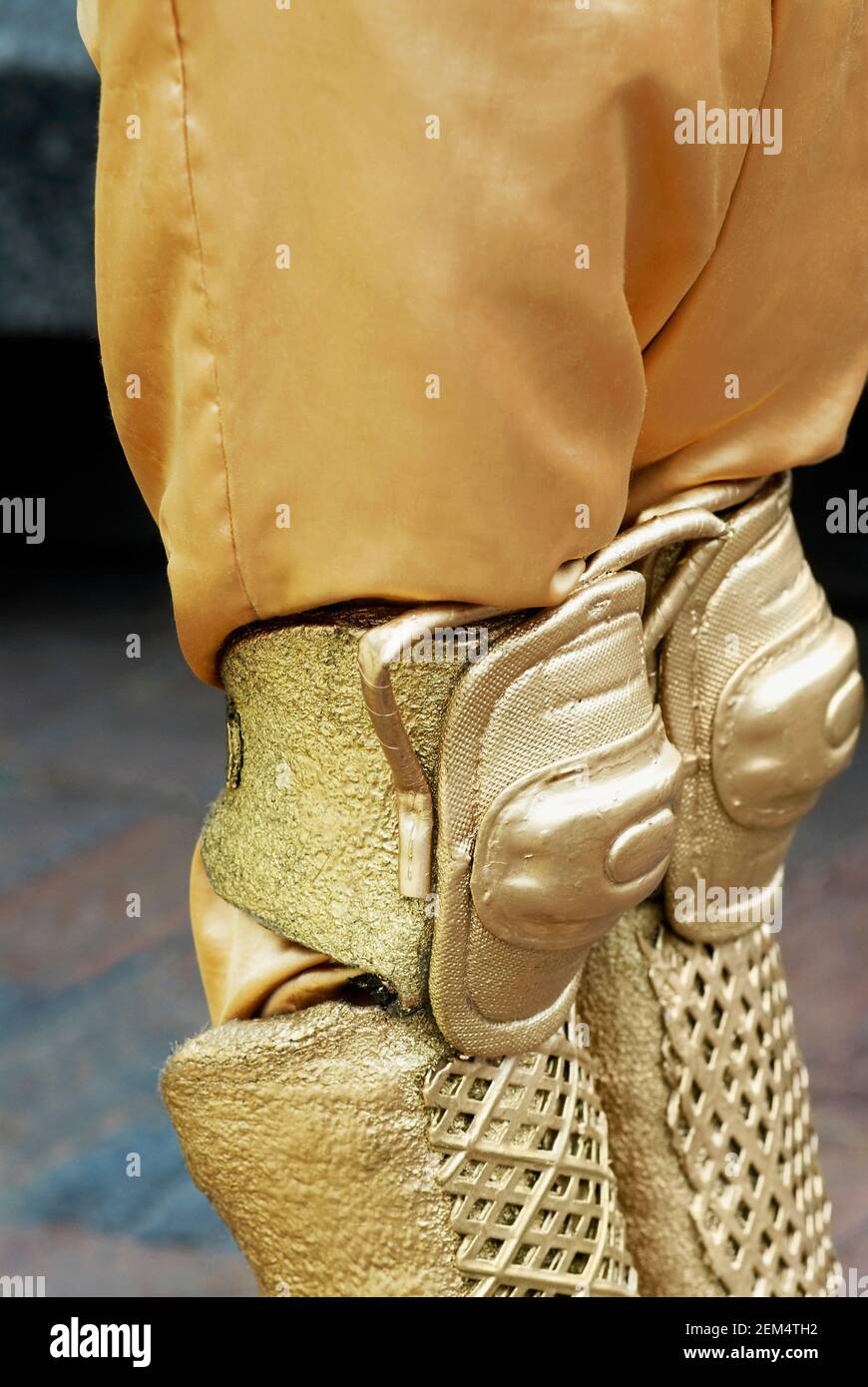 Human midsection hi-res stock photography and images - Alamy