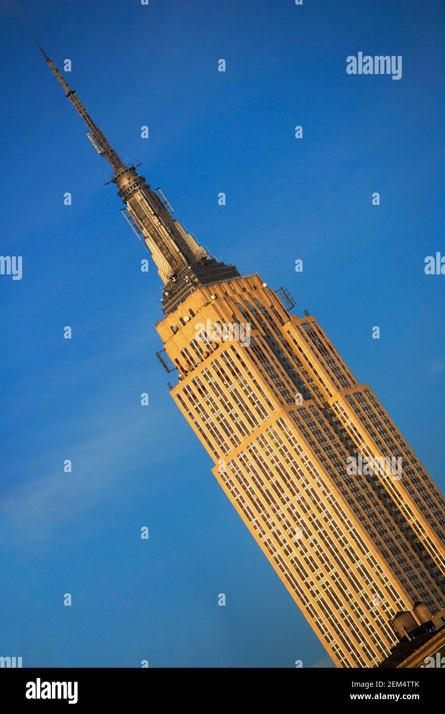 Empire state building location hi-res stock photography and images - Alamy