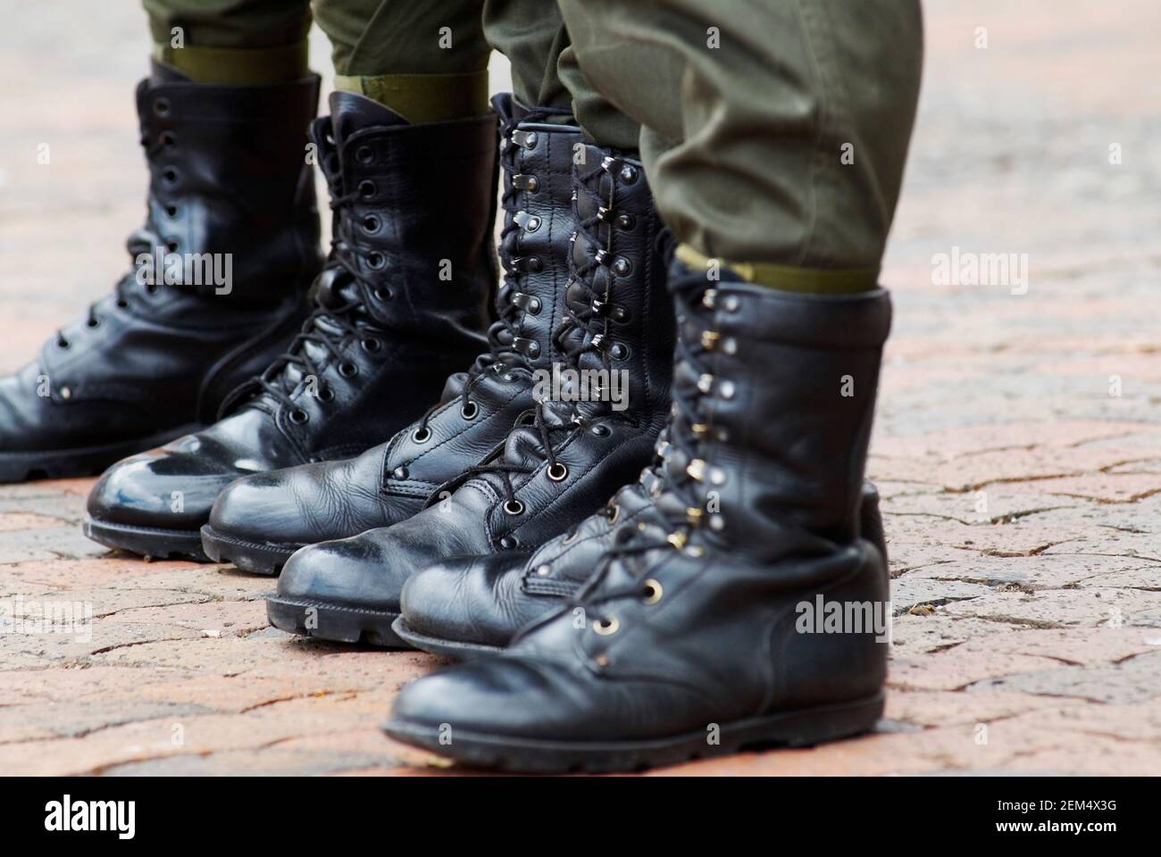 Policemen standing in a row hi-res stock photography and images - Alamy