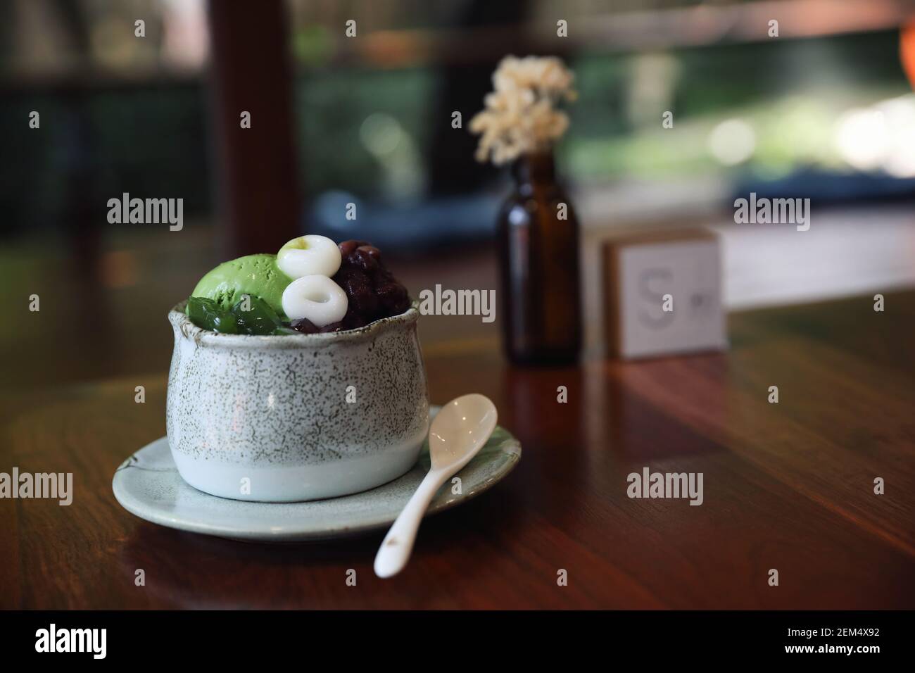 Japanese dessert Anmitsu green tea ice cream red bean and moji Stock ...