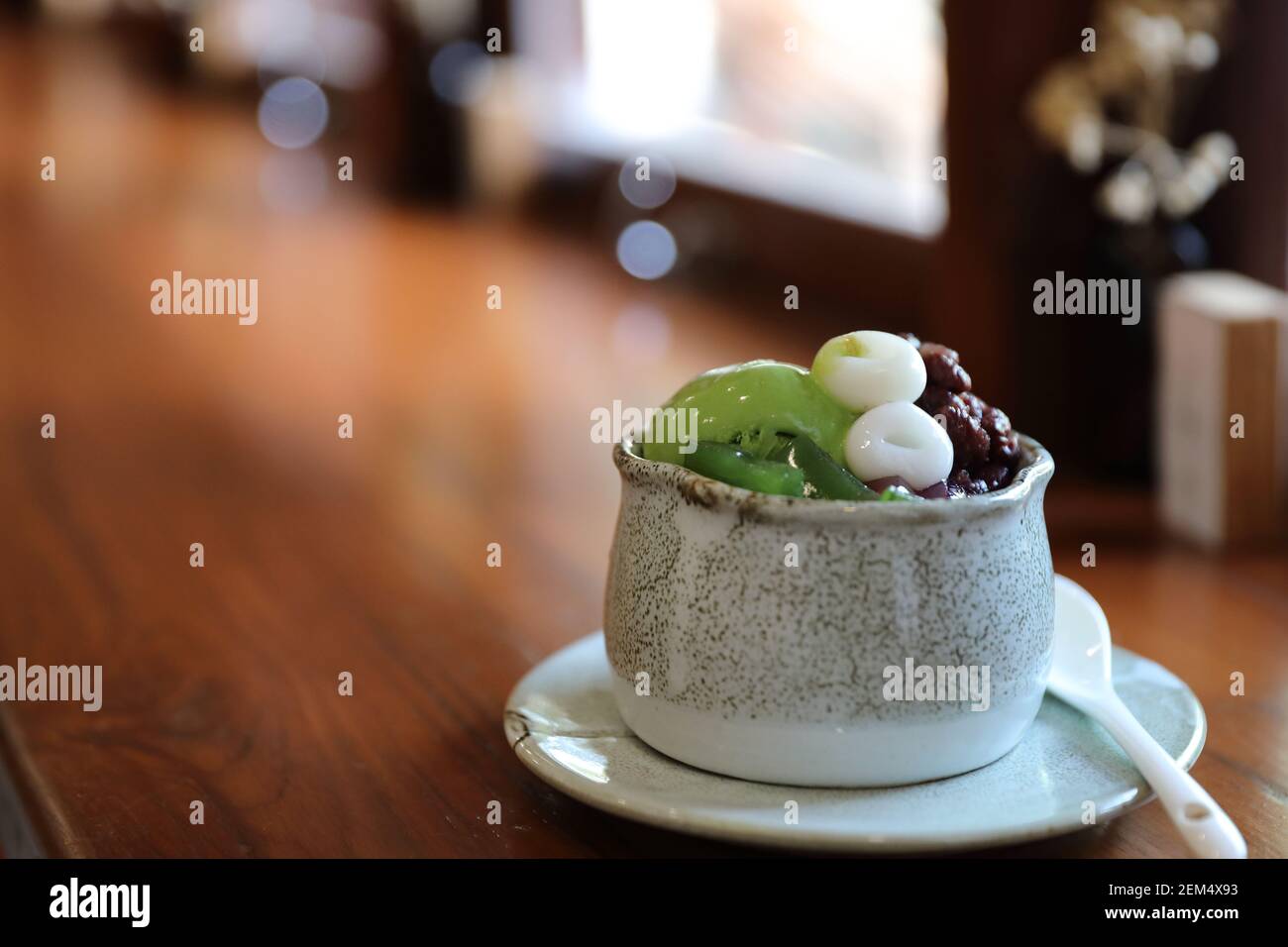 Japanese dessert Anmitsu green tea ice cream red bean and moji Stock ...