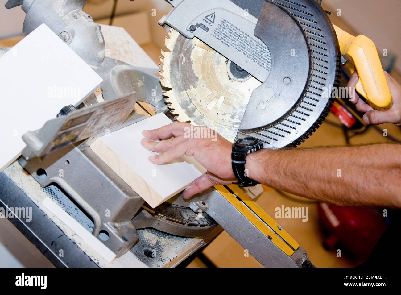 Using a hand saw hi-res stock photography and images - Alamy