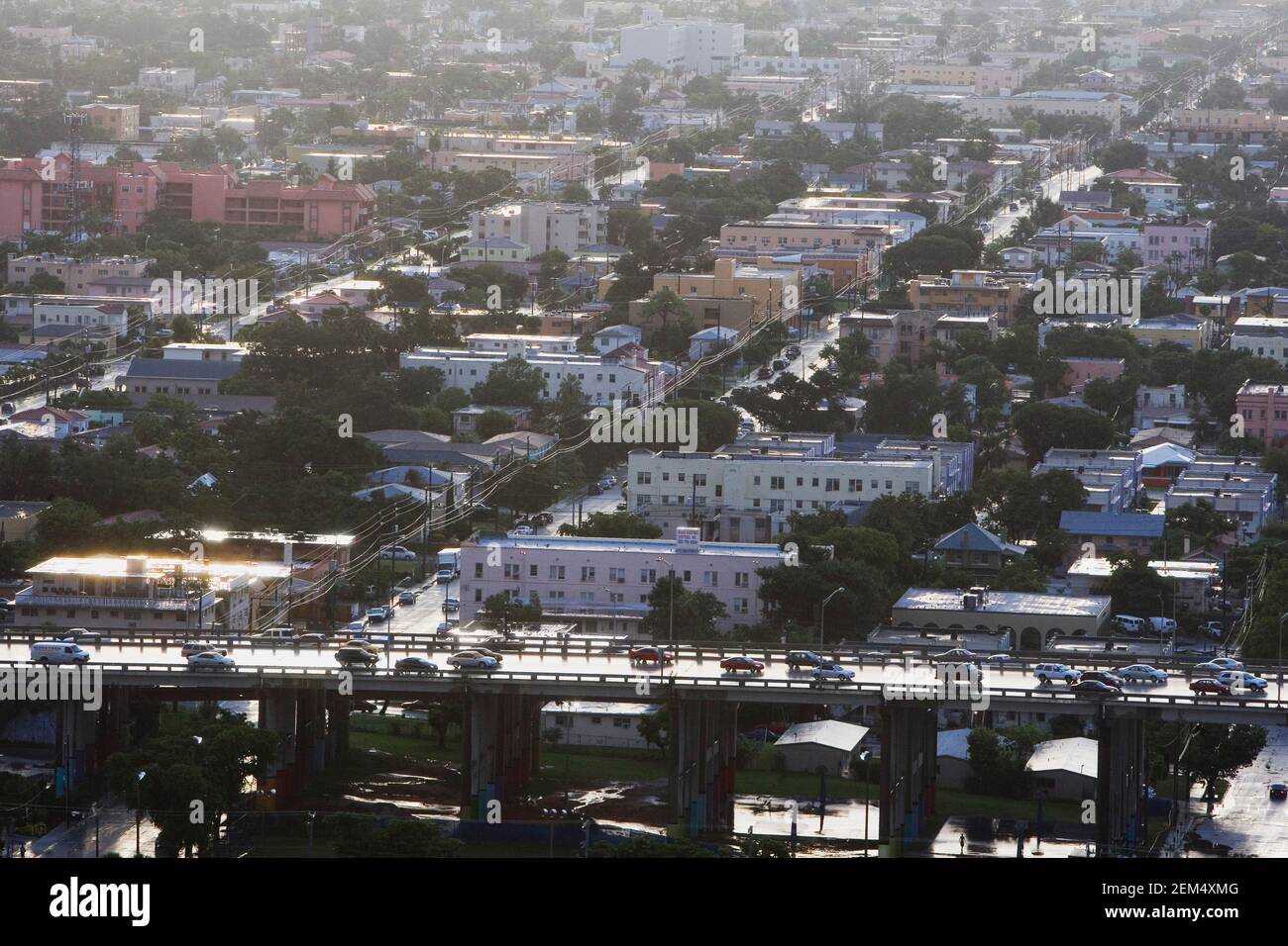 Elevated structure hi-res stock photography and images - Alamy