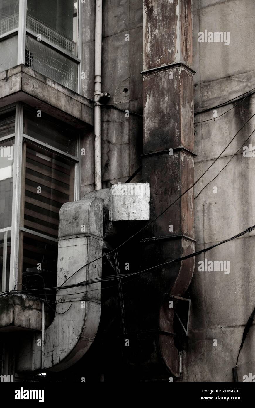 Exterior building chimney hi-res stock photography and images - Alamy