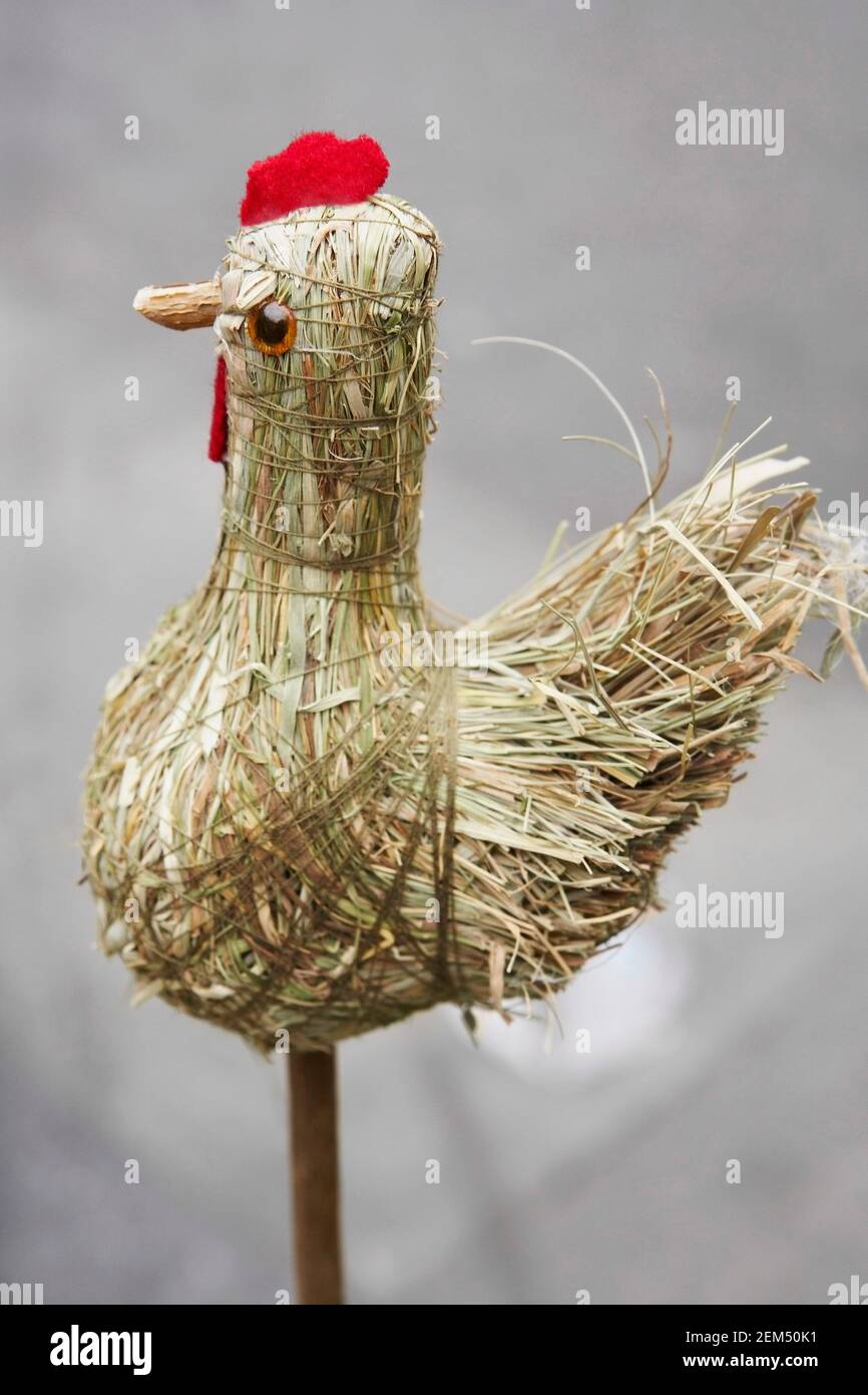 Close-up of a hen made of straw Stock Photo - Alamy
