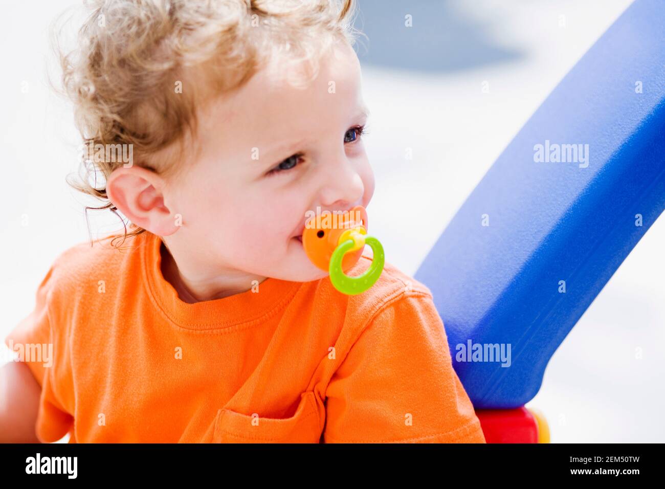 A child sucking pacifier hi-res stock photography and images - Alamy
