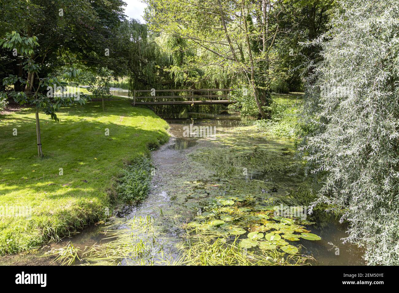 The River Brett passing through the village of Chelsworth, Suffolk UK ...