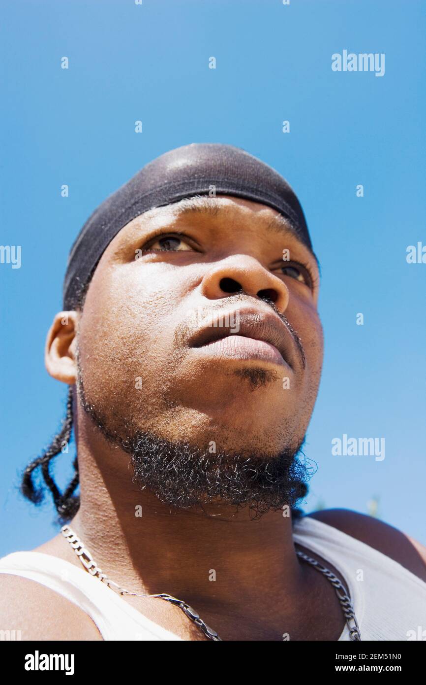 Man staring sky hi-res stock photography and images - Alamy