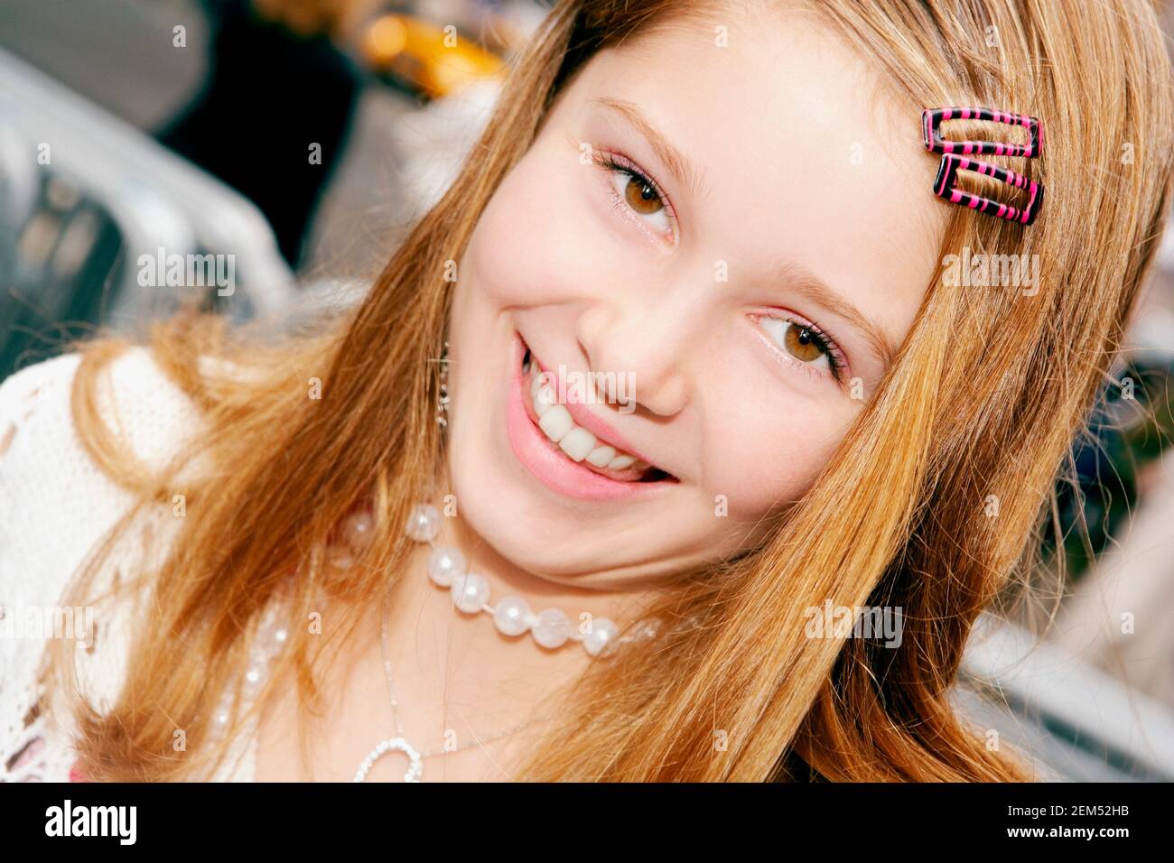 Portrait of a teenage girl smiling Stock Photo - Alamy