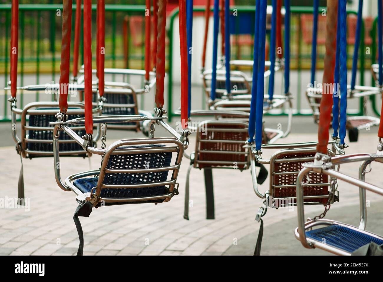 Chair ride amusement park hi-res stock photography and images - Alamy