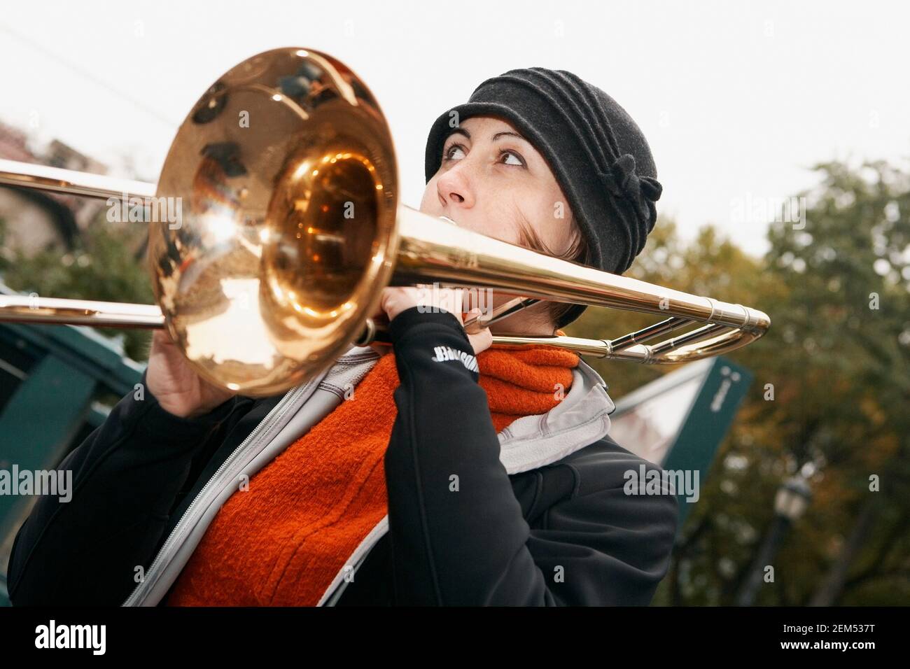 Woman playing a trumpet hi-res stock photography and images - Alamy