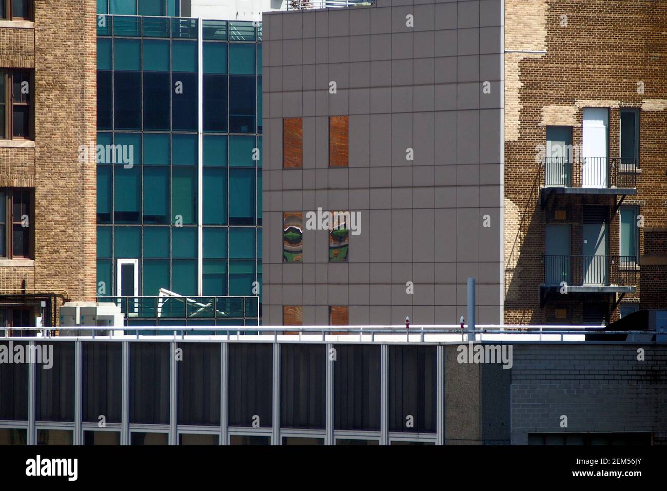 Old and new high-rise buildings in Midtown, architectural details ...
