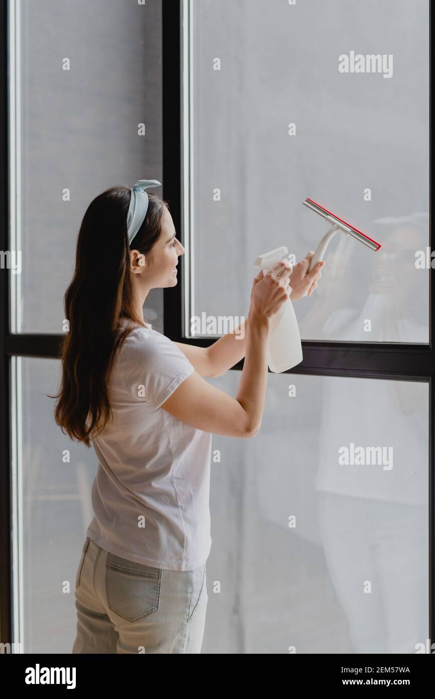 Cleaner washing hi-res stock photography and images - Alamy