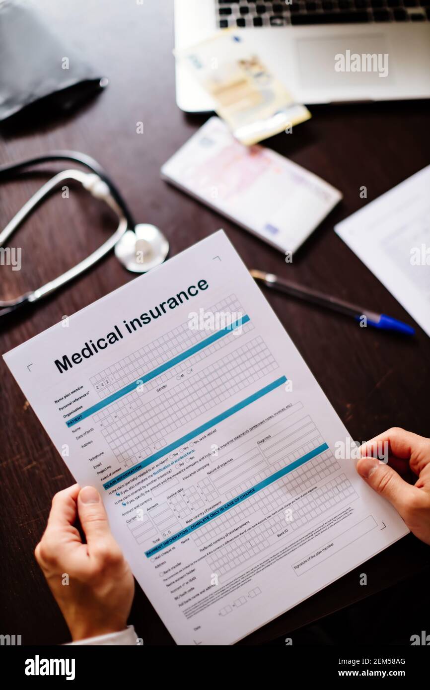 health insurance application Stock Photo - Alamy