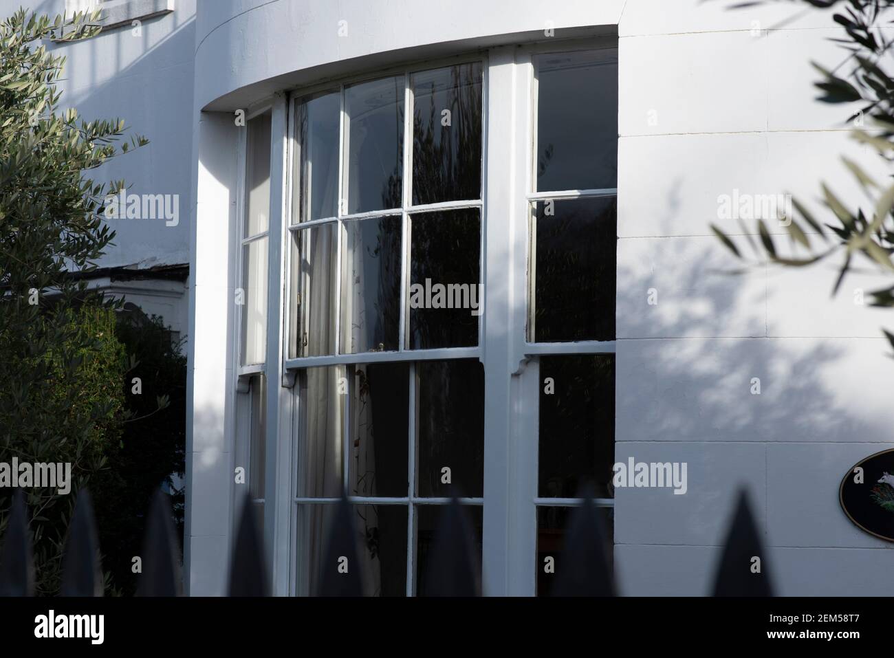 Bay windows sash hi-res stock photography and images - Alamy