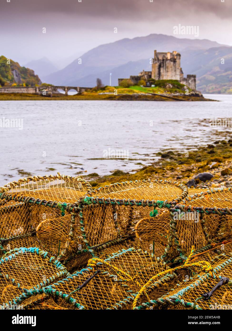 Dornie Wallpaper Dornie Hi Res Stock Photography And Images Alamy