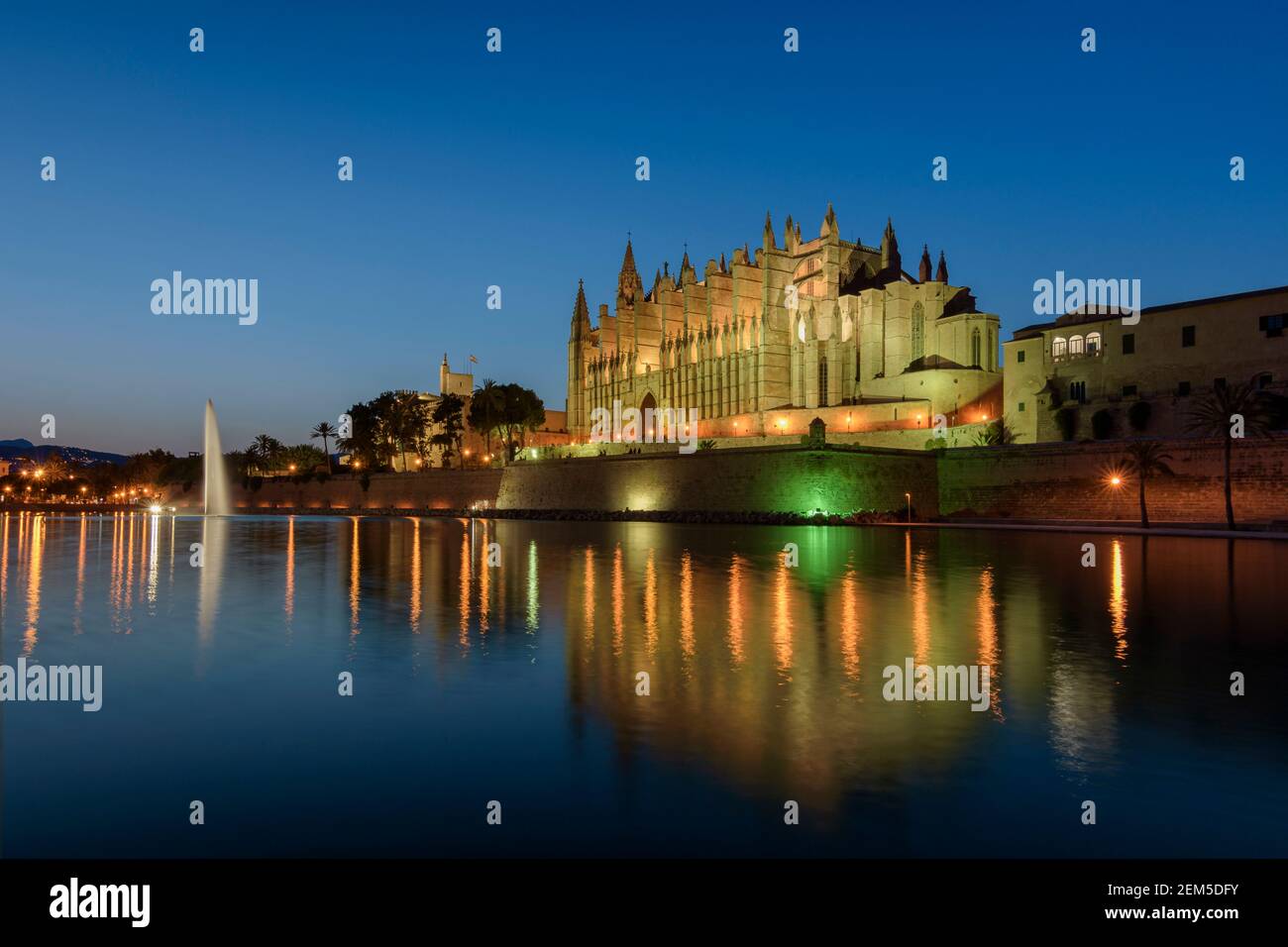 Catedral de Mayorca Stock Photo - Alamy
