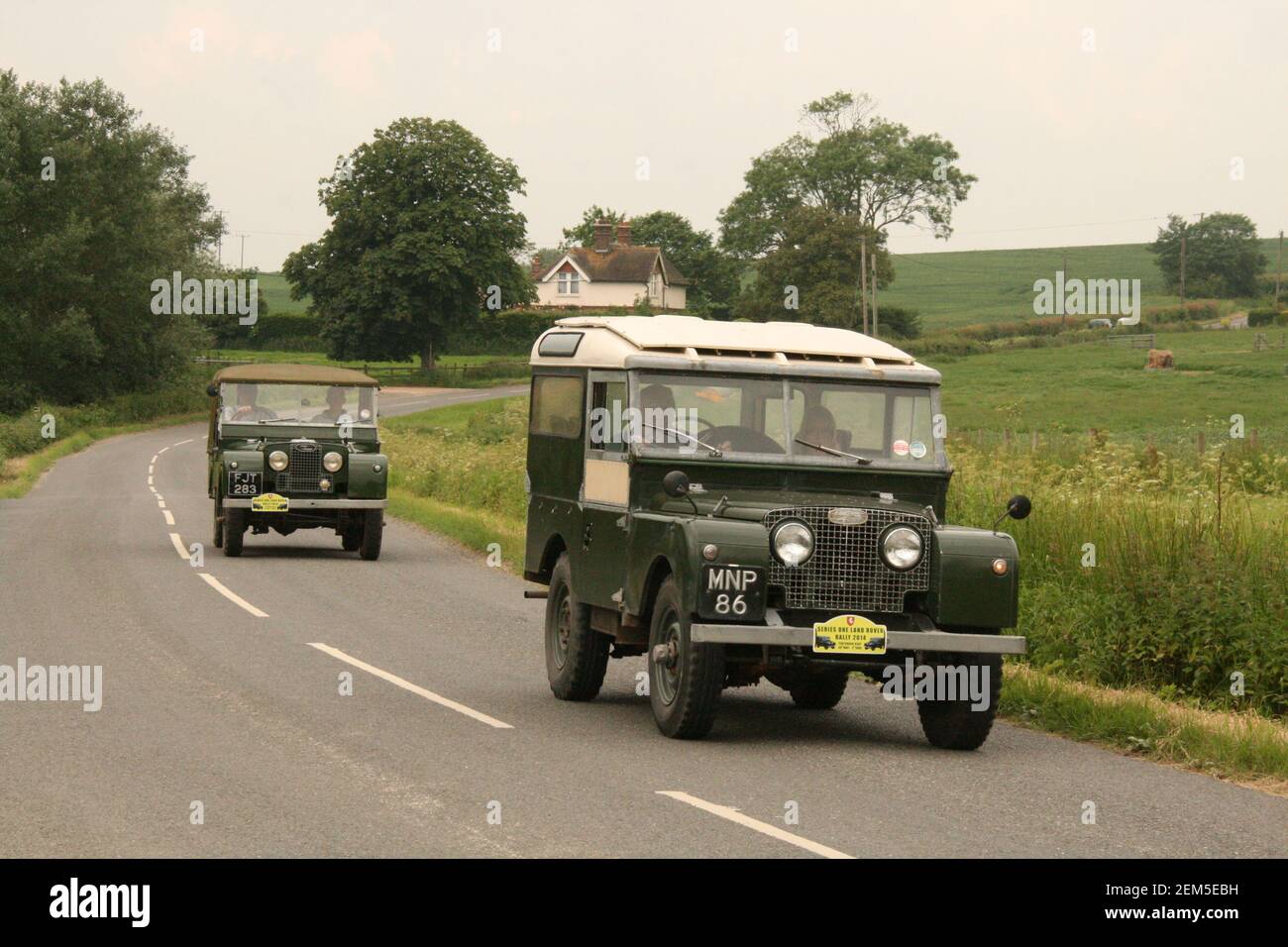 Series one defender hi-res stock photography and images - Alamy