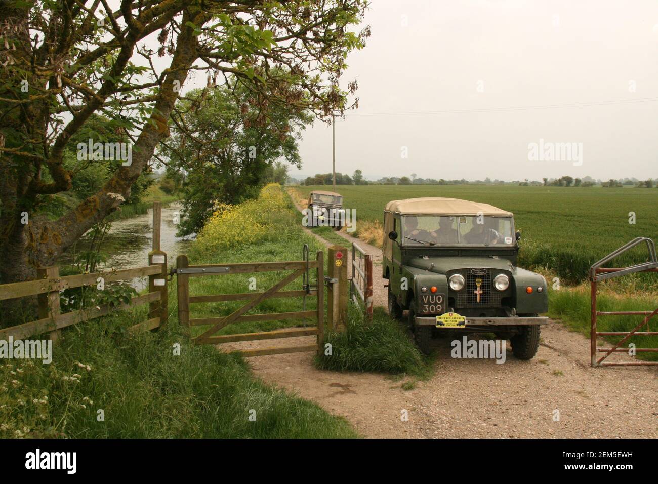 Land rover defender series 1 hi-res stock photography and images - Alamy