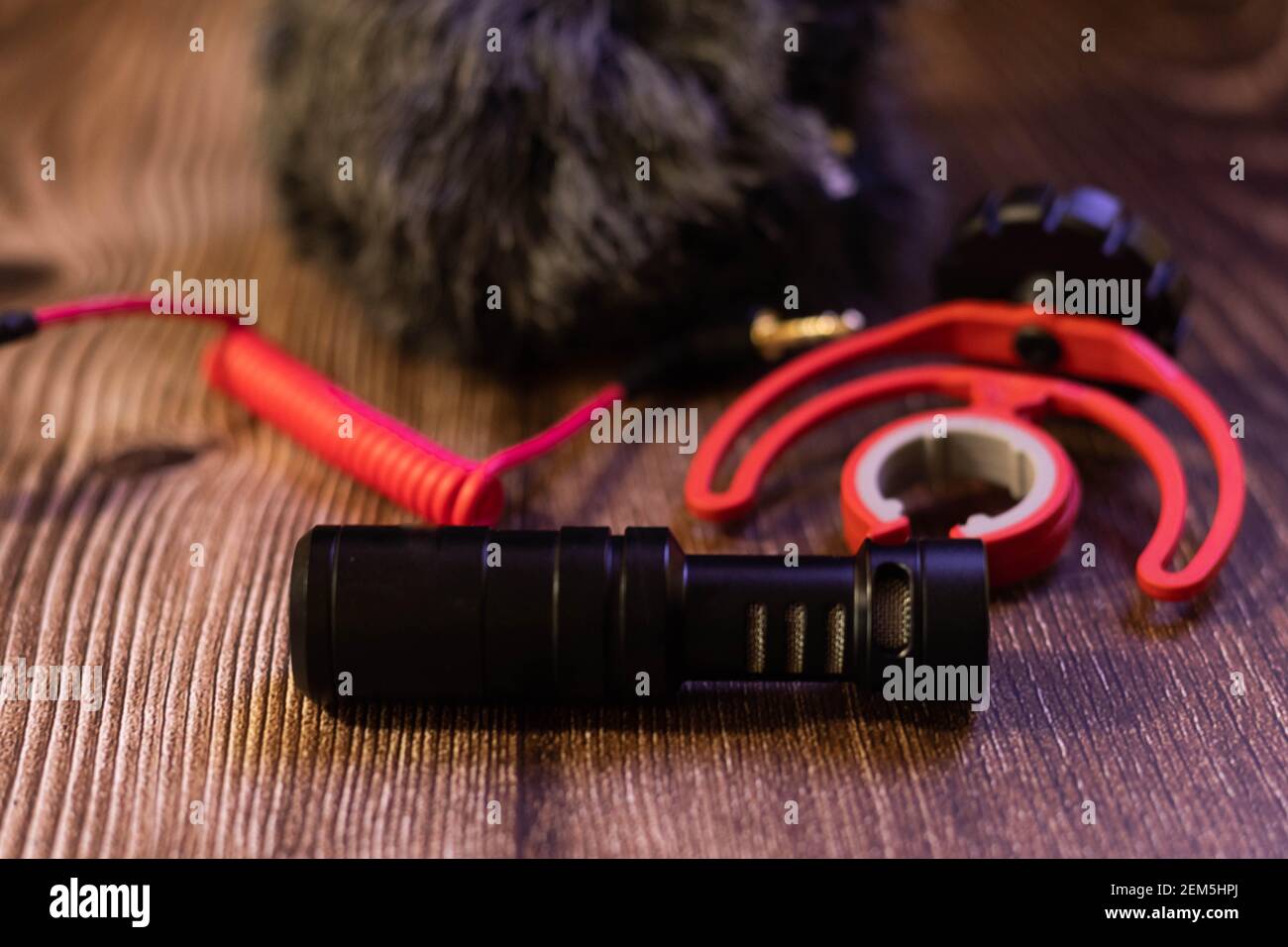Boom mic hi-res stock photography and images - Alamy