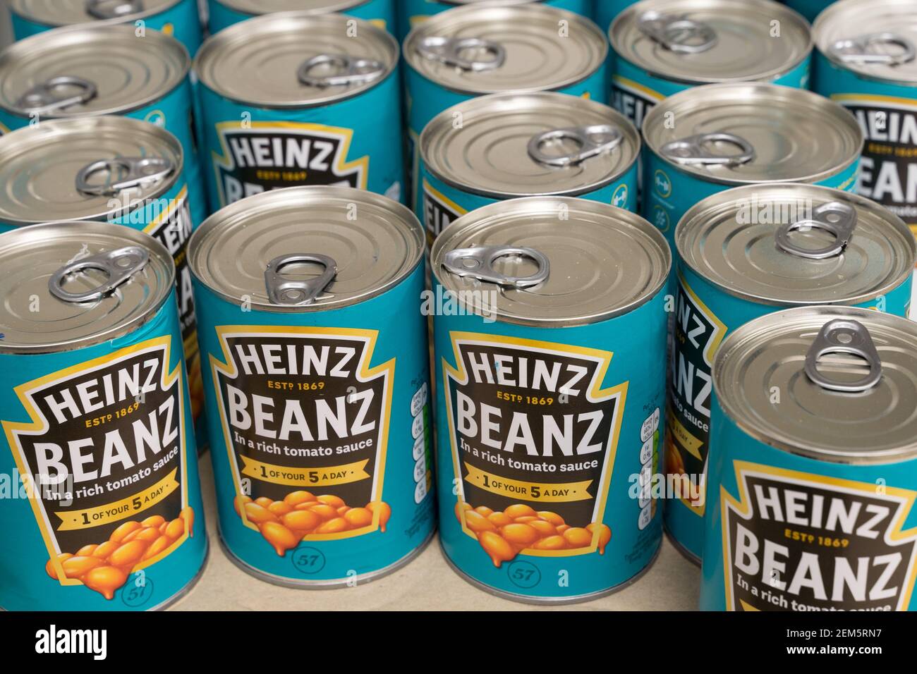 Tins Of Beans High Resolution Stock Photography and Images - Alamy