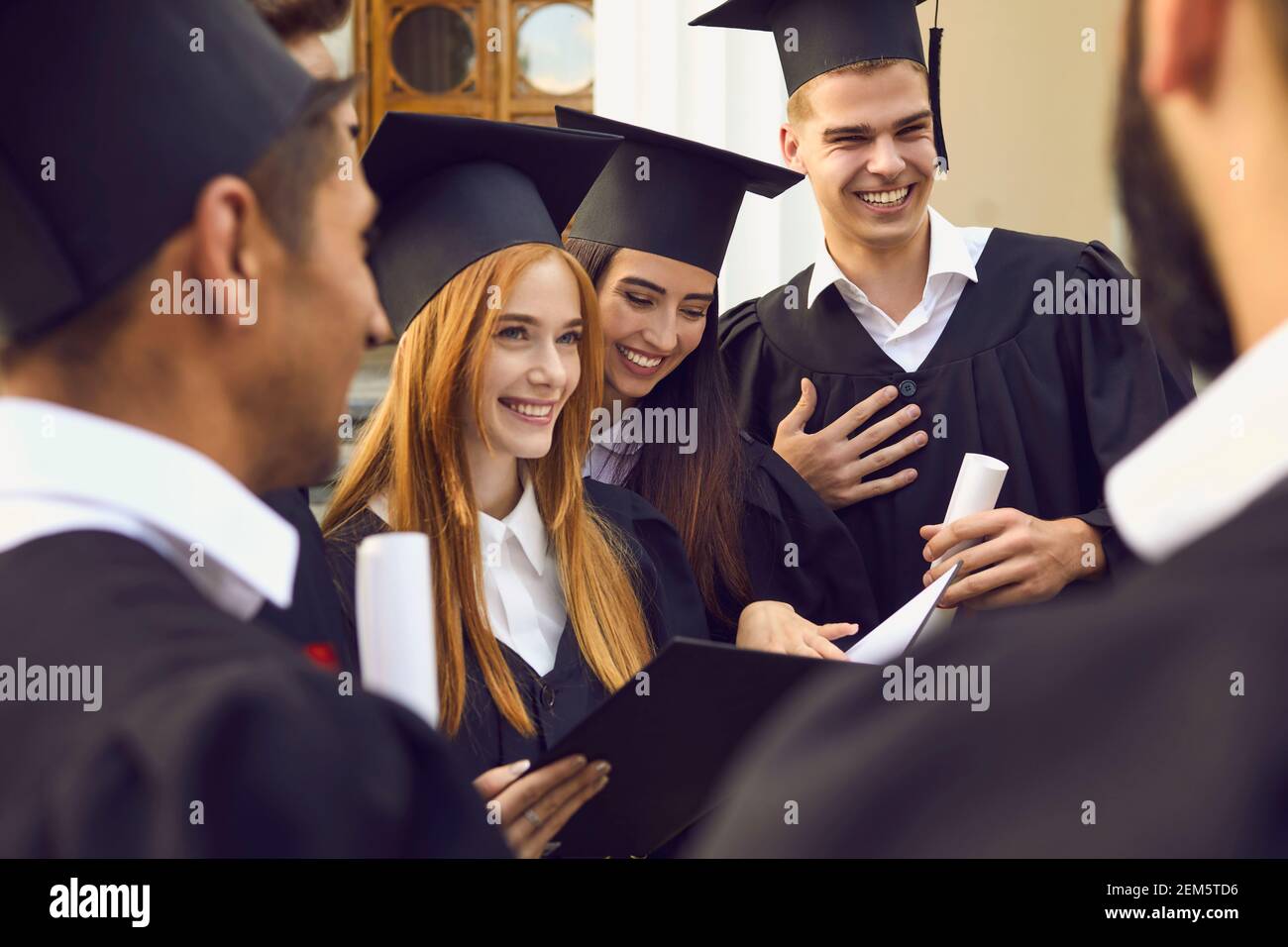 University scroll hi-res stock photography and images - Alamy