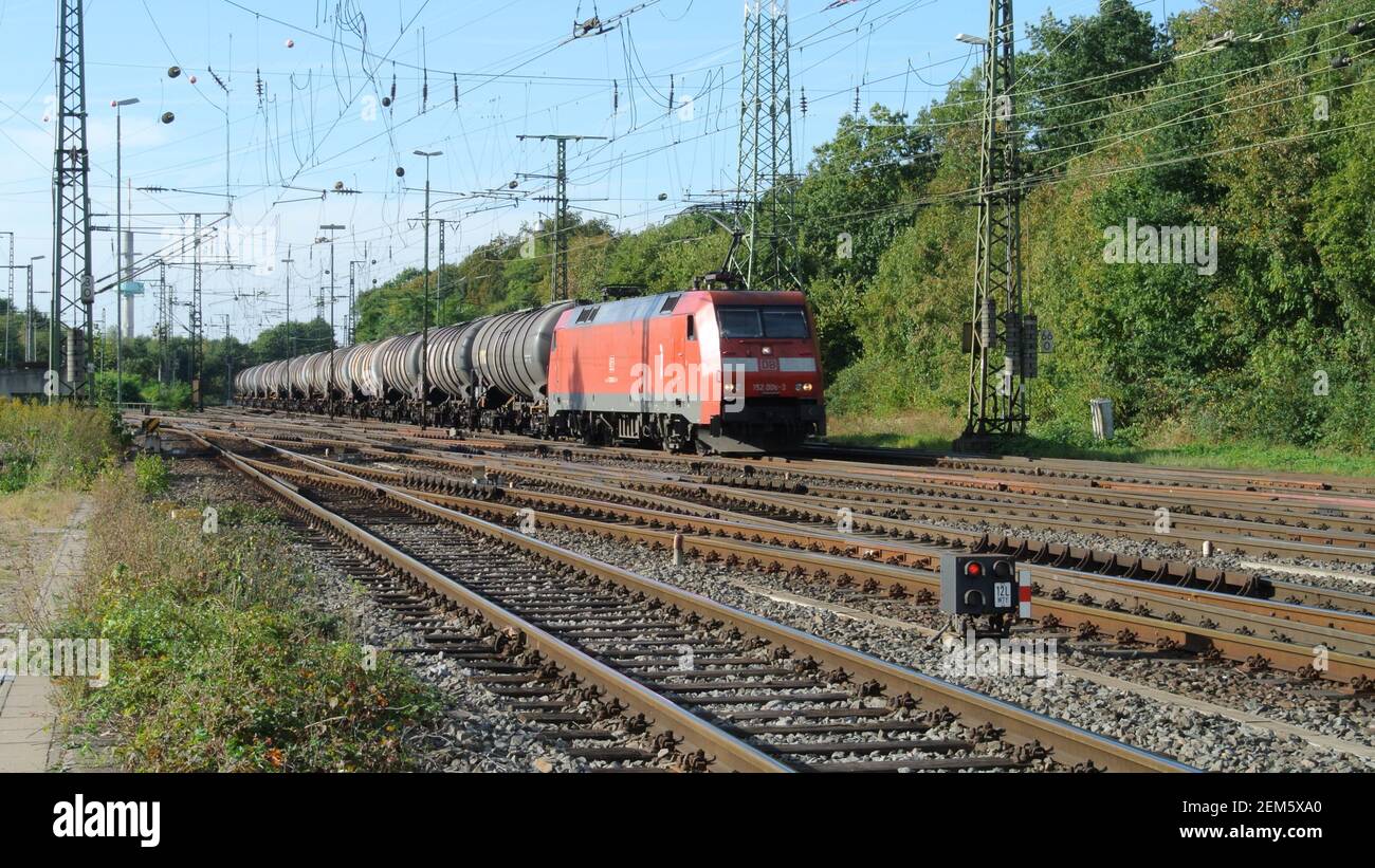 A class 152 electric powered locomotive, operated by Deutsche Bahn ...
