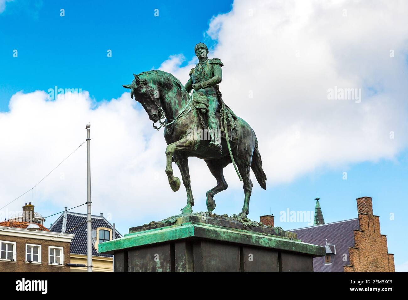 Horse statue the hague holland hi-res stock photography and images - Alamy